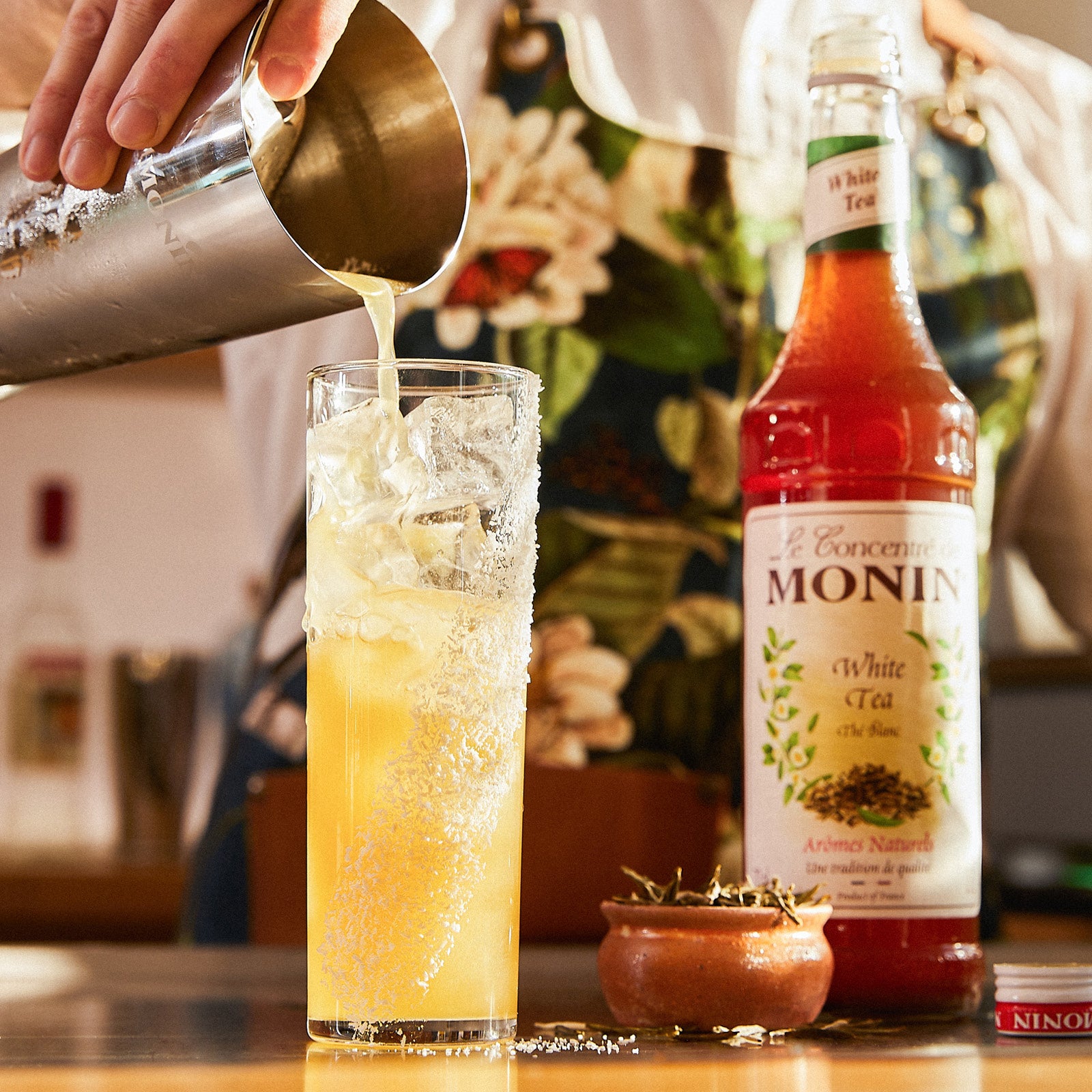 Mango White Tea Berry Mocktail
